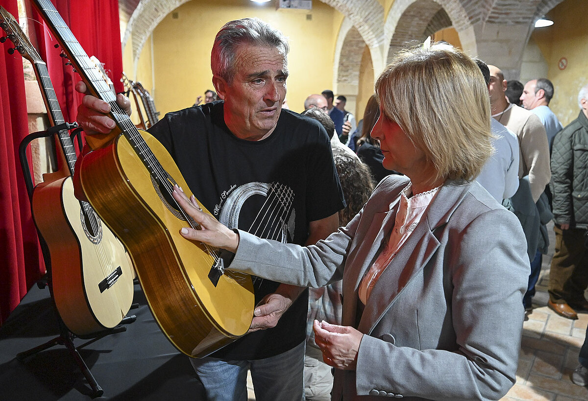 El Palacio de Villapanés acoge la I Muestra de Guitarra, un homenaje a ...