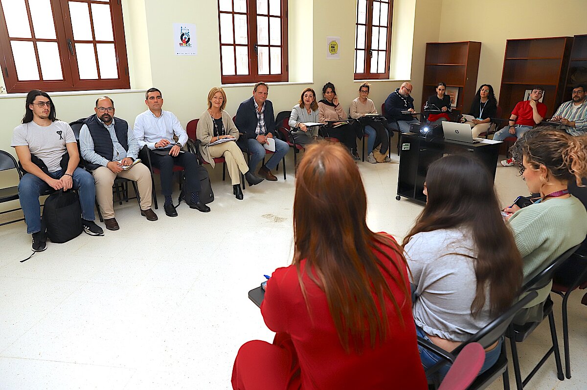 Carmen Pina invita a todas las entidades de la Mesa Local de Juventud a implicarse activamente ...