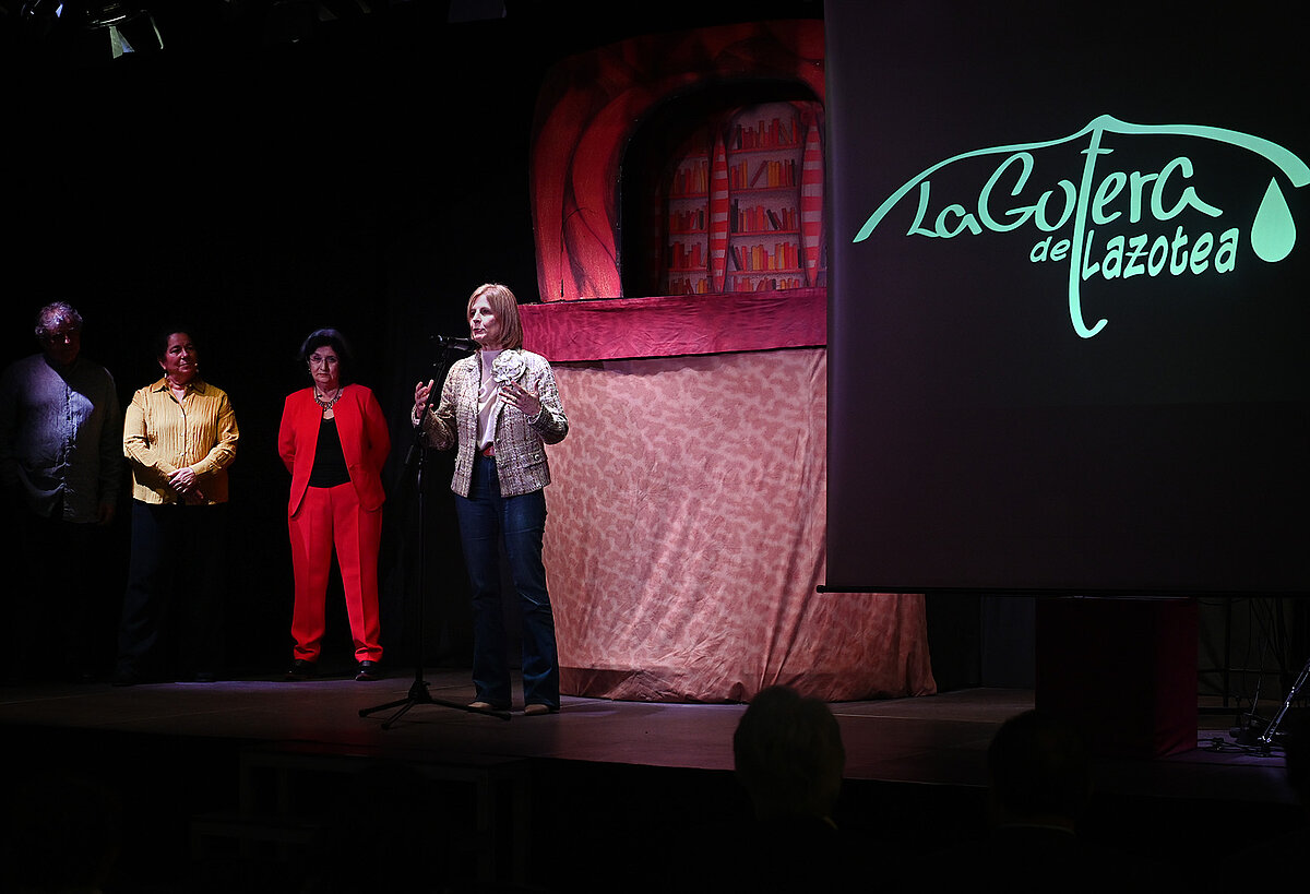 La alcaldesa resalta la apertura del Teatro de Títeres 'La Gotera de ...