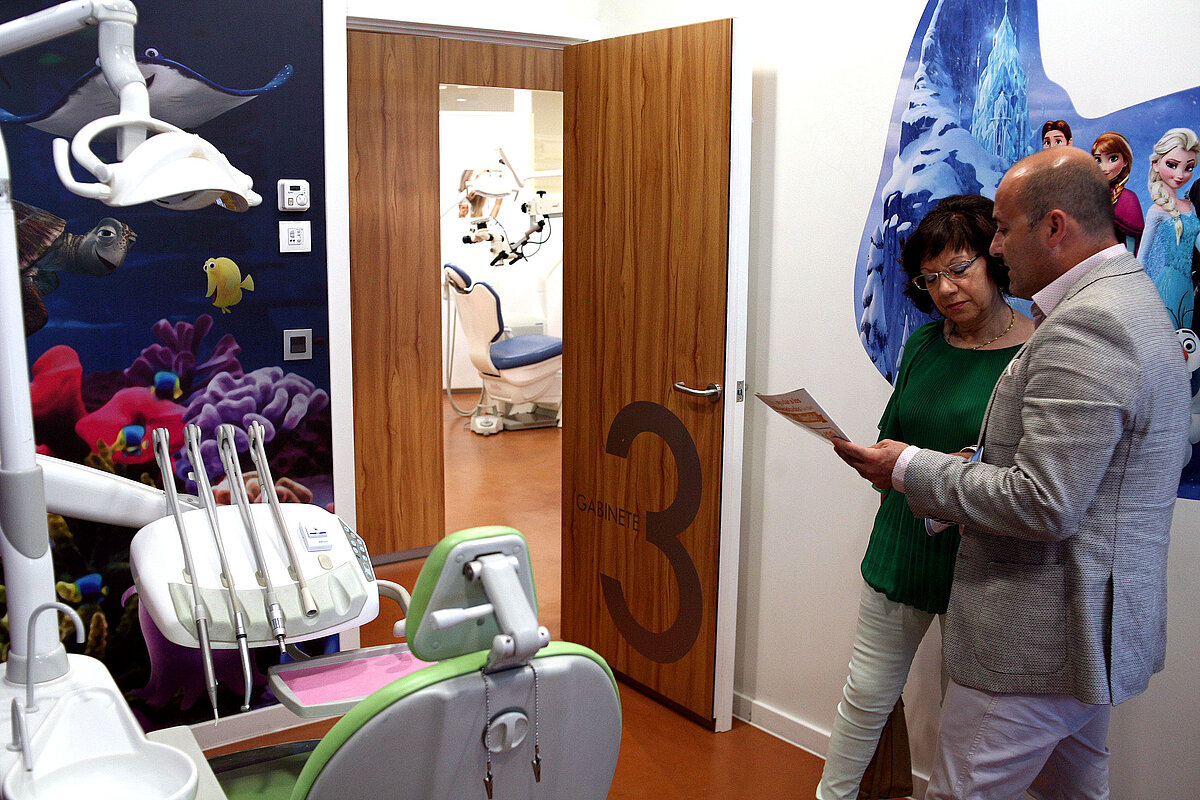 Carmen Collado durante la visita